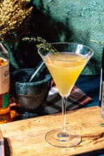6 Outlander Cocktails to Transport You to the Highlands - A Grateful Meal